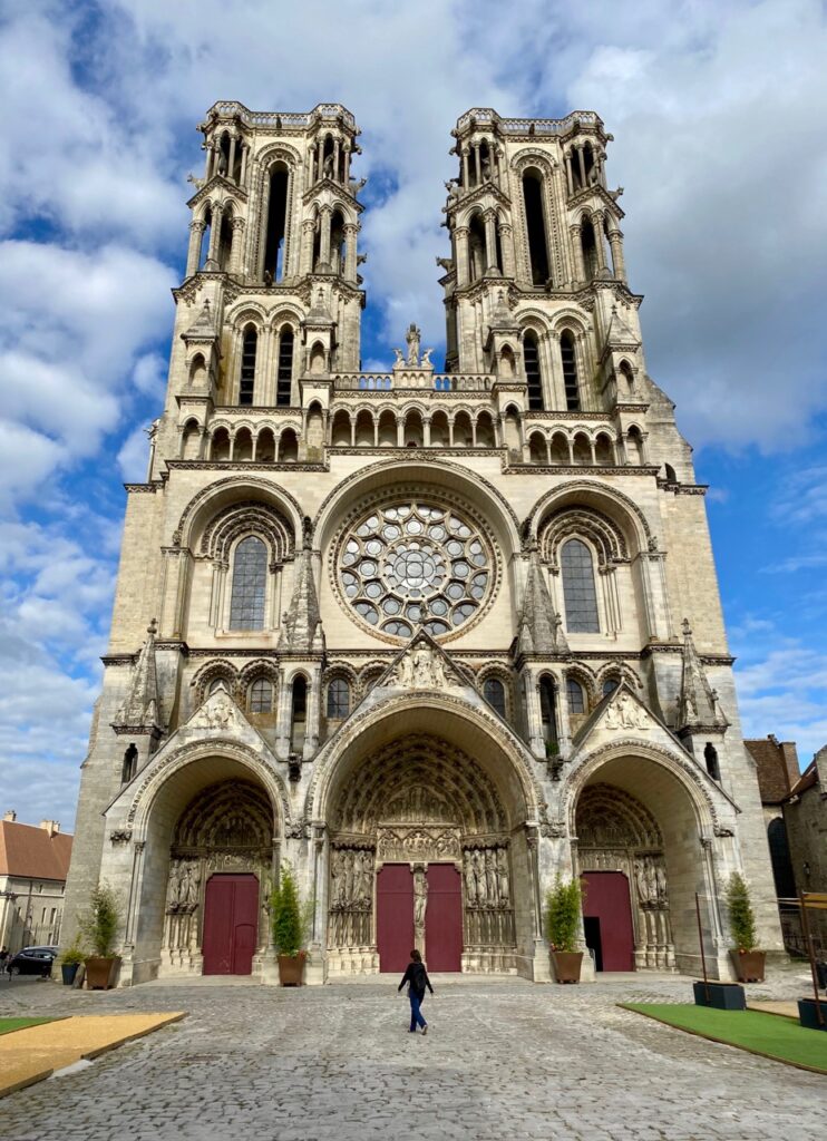 Laon-cathedrale-facade - Plus au nord