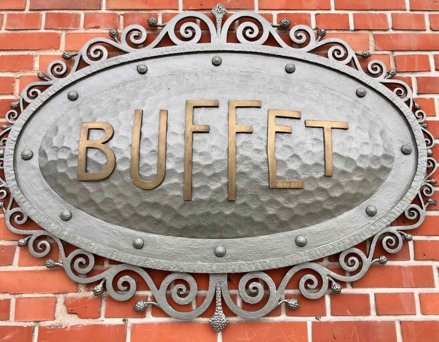Printemps-de-l-Art-deco-Buffet-gare-Saint-Quentin-cartel-@plusaunord ...