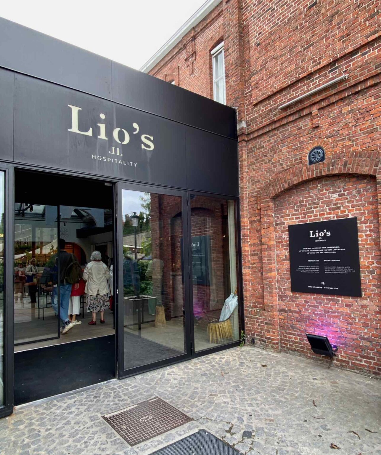 Ou-manger-a-Bruges-Lio-s-exterieur - Plus au nord