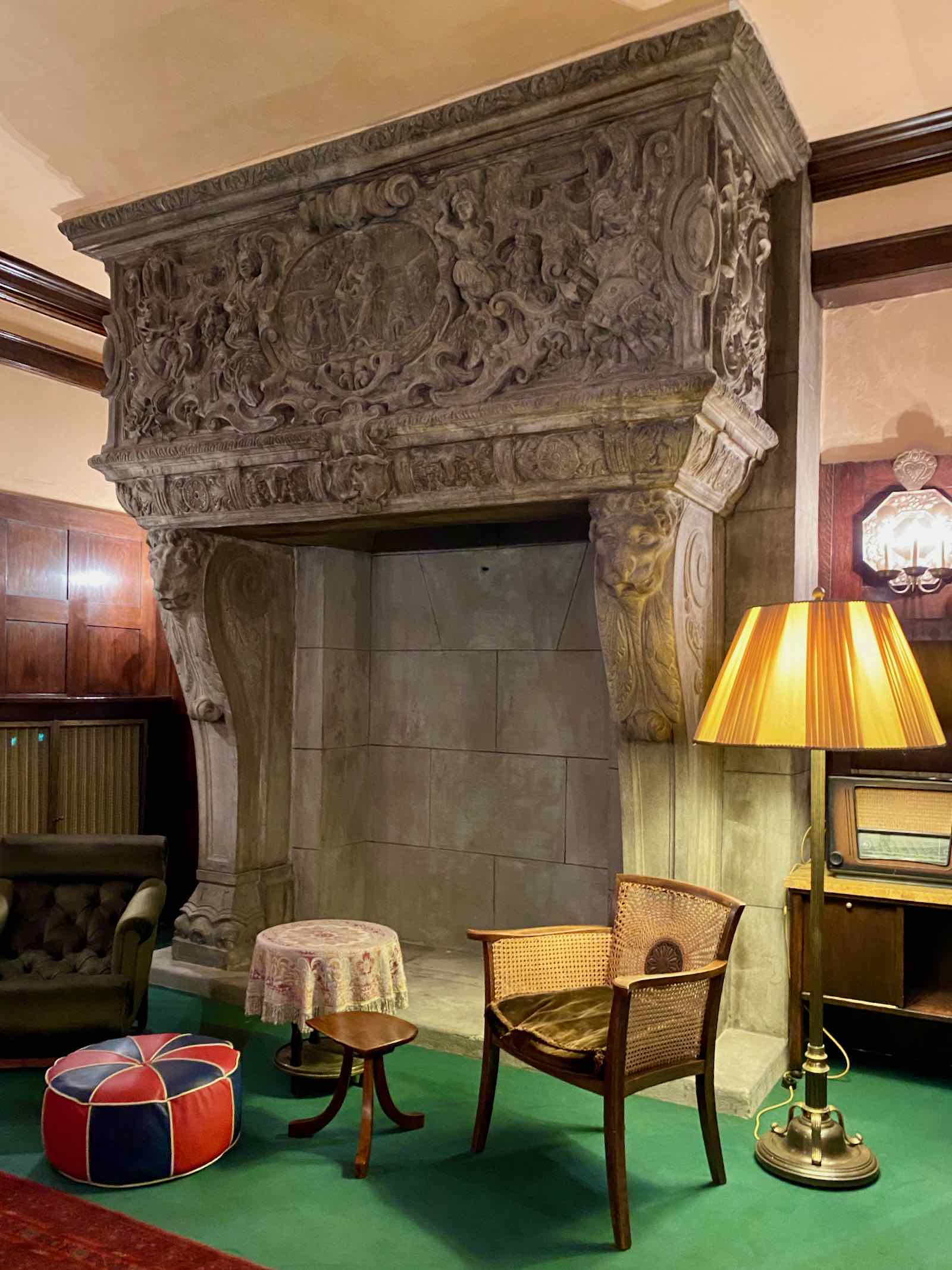 Pilsen-Maison-Brummel-Adolf-Loos-salon - Plus au nord